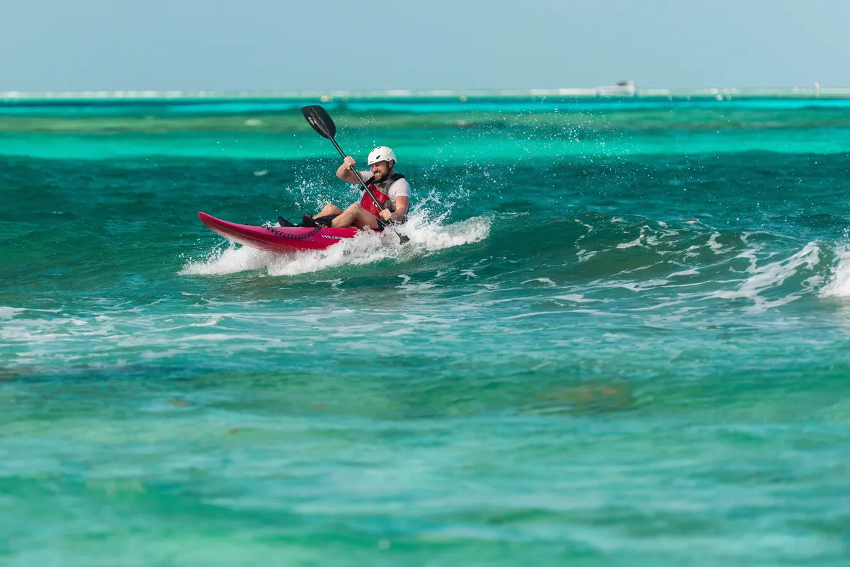 7 Best Watersport Excursions At Glover’s Reef Atoll, Belize